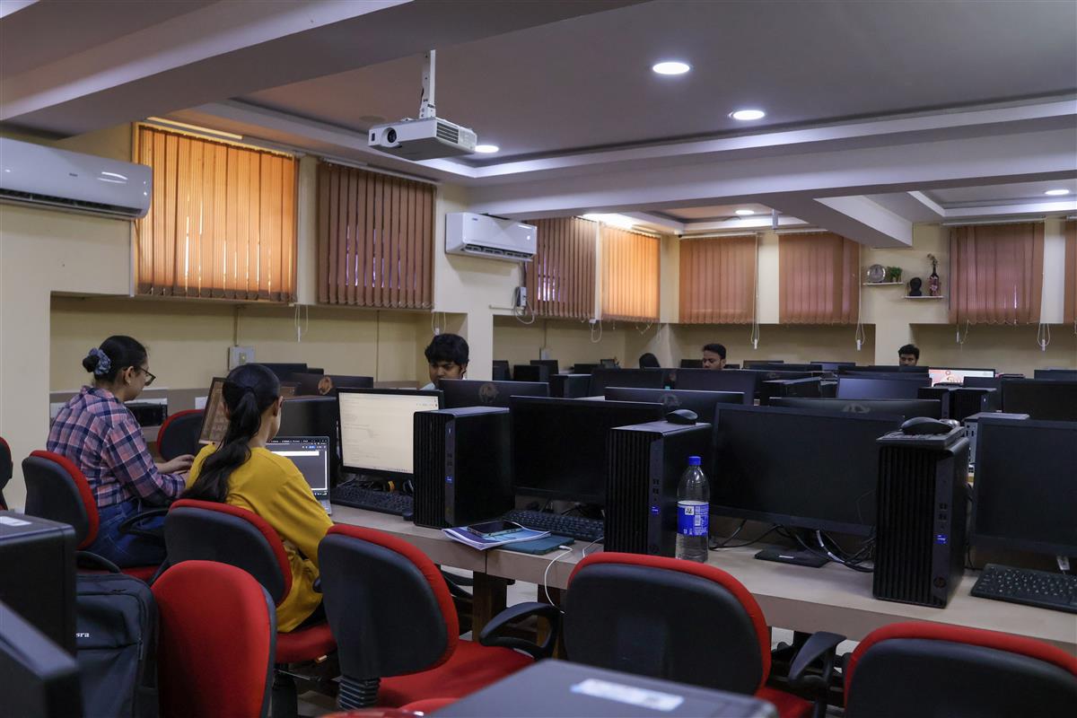 CSE Album - Departments >> Computer Science and Engg